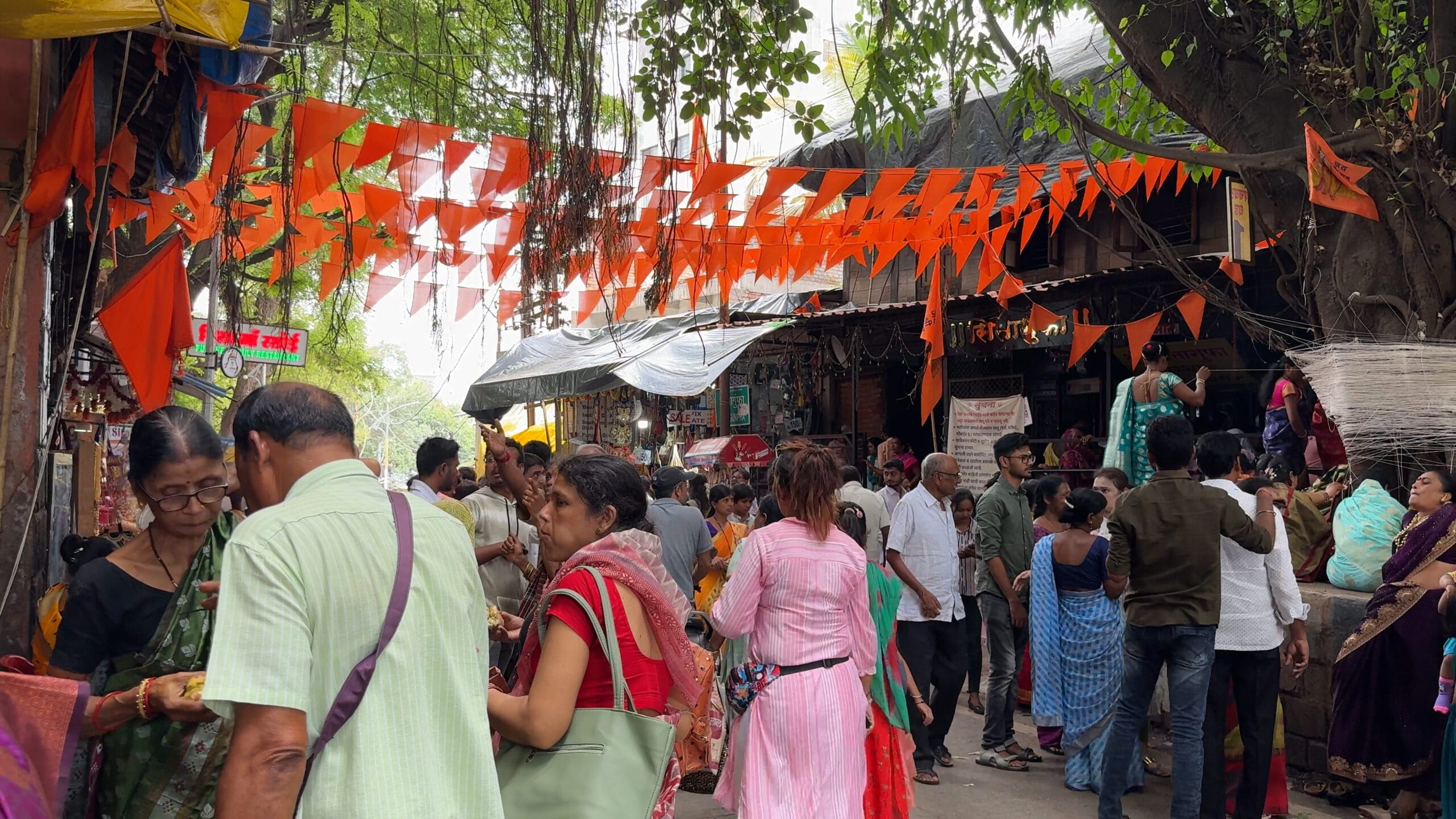 Vat Purnima 2025: Date, Time, Puja Vidhi, Muhurat & Significance